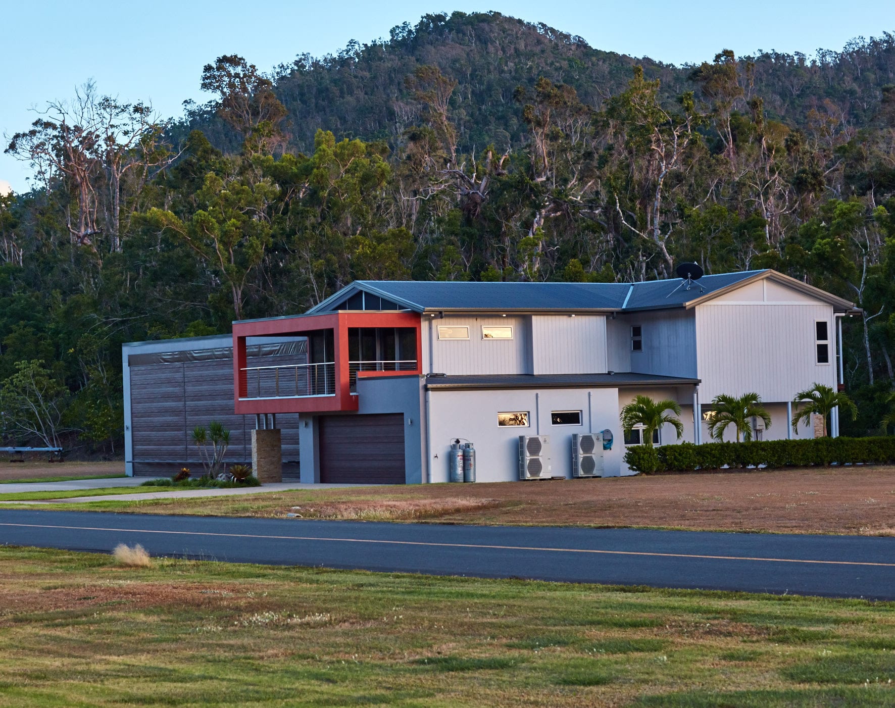 Tropical Hangar Homes | Whitsunday Airport